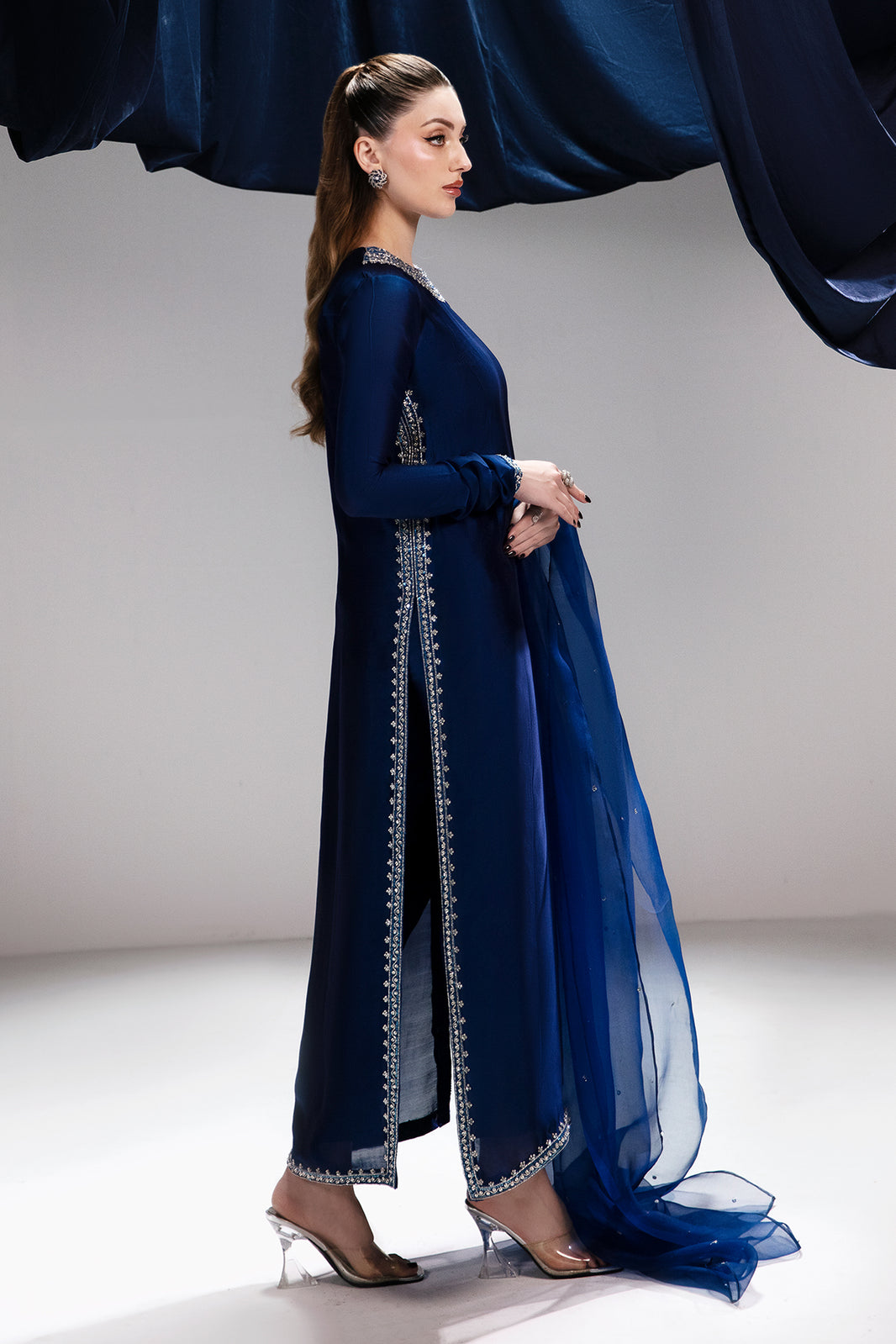 House of mina – Raja Salahuddin