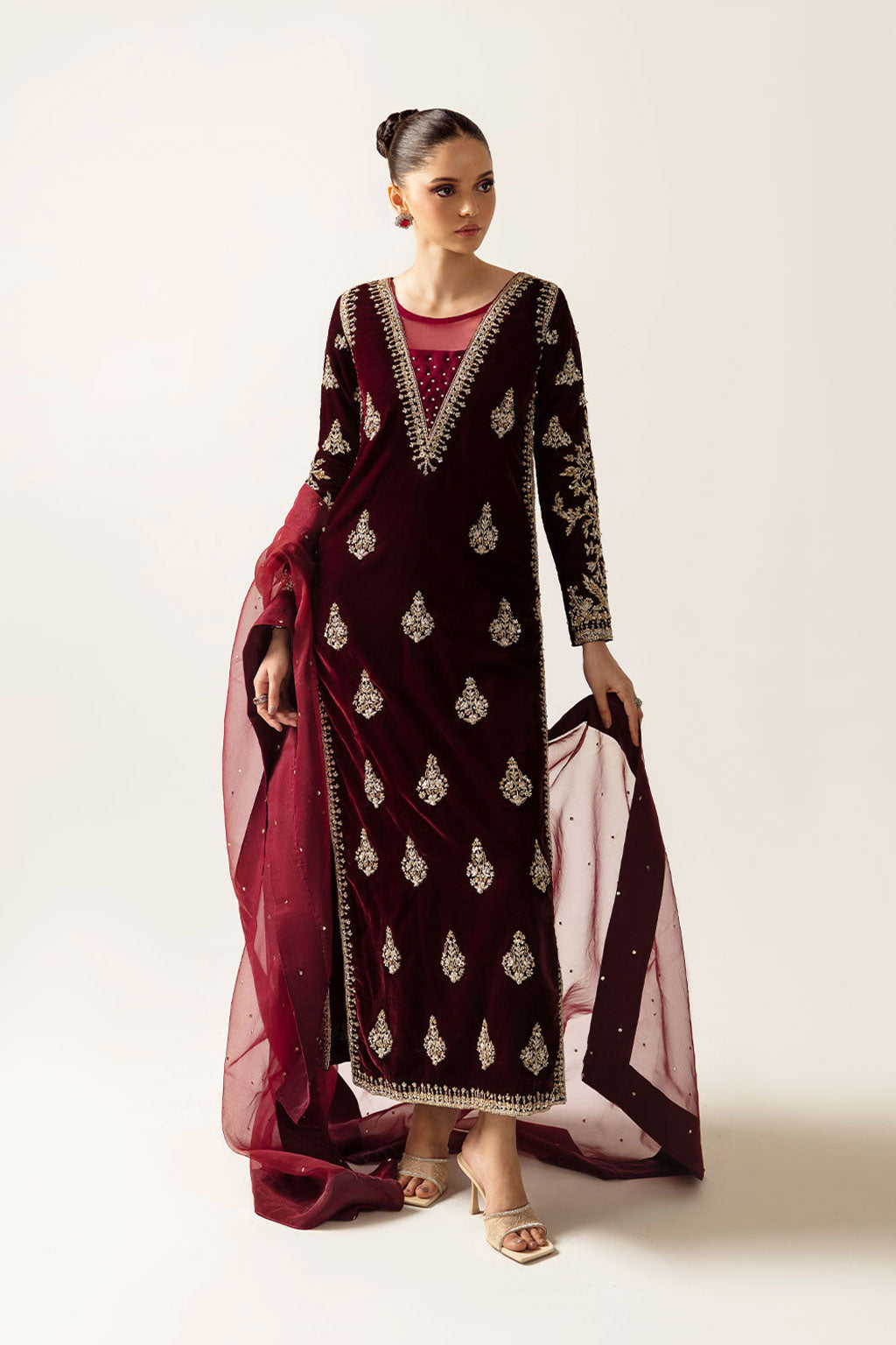 Rosa – Raja Salahuddin